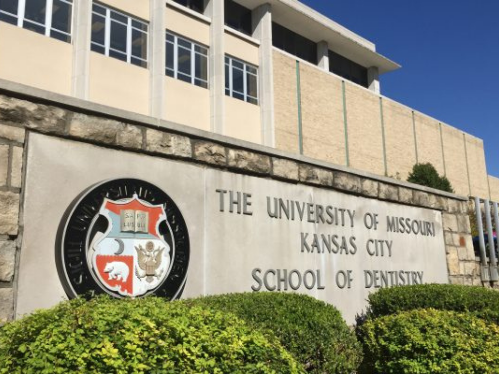 Dental Students Help Administer Vaccines – UMKC Community Connect
